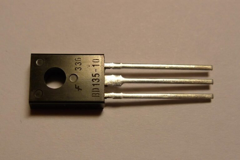 What Is a Transistor? How Transistors Work, Types, and Why They Power ...